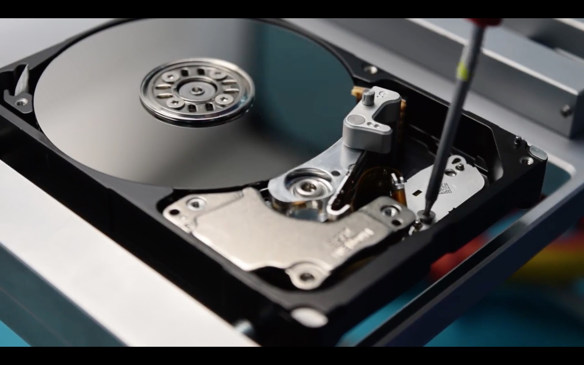 Replacing Hard Drive Heads (Video) | Iowa City Data Recovery